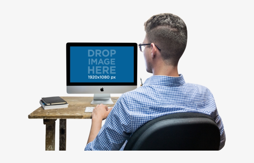 Man On Computer Png - Free Transparent PNG Download - PNGkey