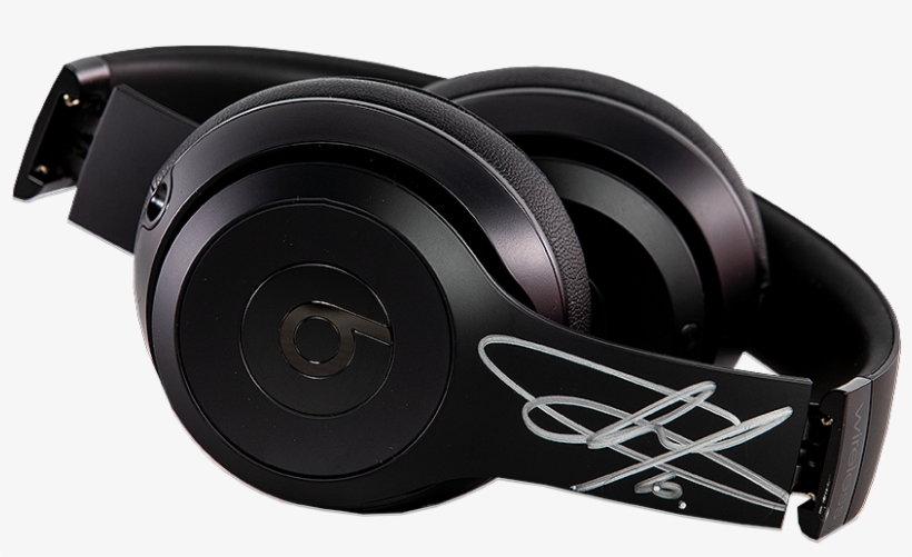 Eden Hazard Signed Beats 5 Matt Hardy Photography - Apple Beats Solo³ ...