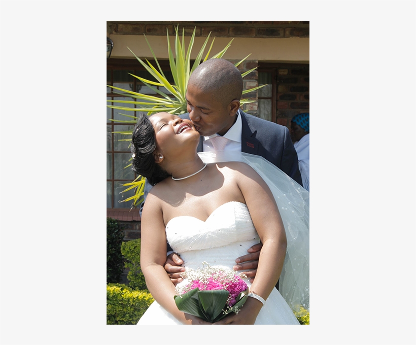 Loading - Bride - Free Transparent PNG Download - PNGkey