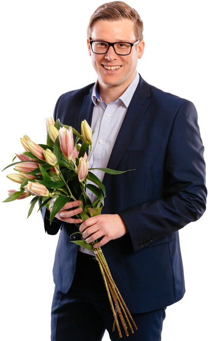 Simon - Man With Flower Bouquet Png - Free Transparent PNG Download ...