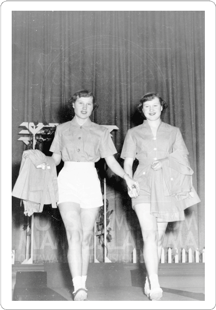 Download Robert And Jancie Mathis After Their Wedding In 1964 ...